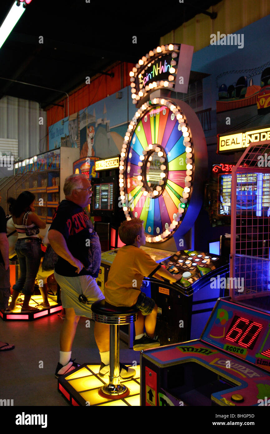 Maine Old Orchard Beach arcade Stock Photo - Alamy