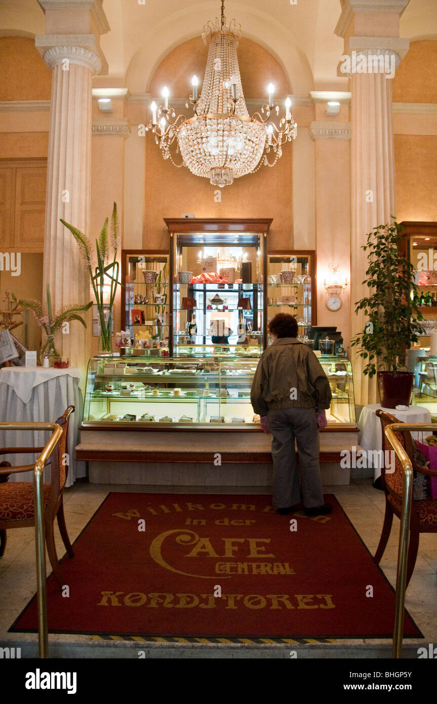 Wien cafe demel hi-res stock photography and images - Alamy
