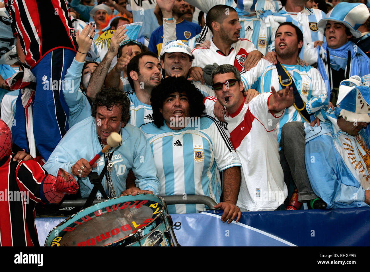 Argentinian fan club hi-res stock photography and images - Alamy