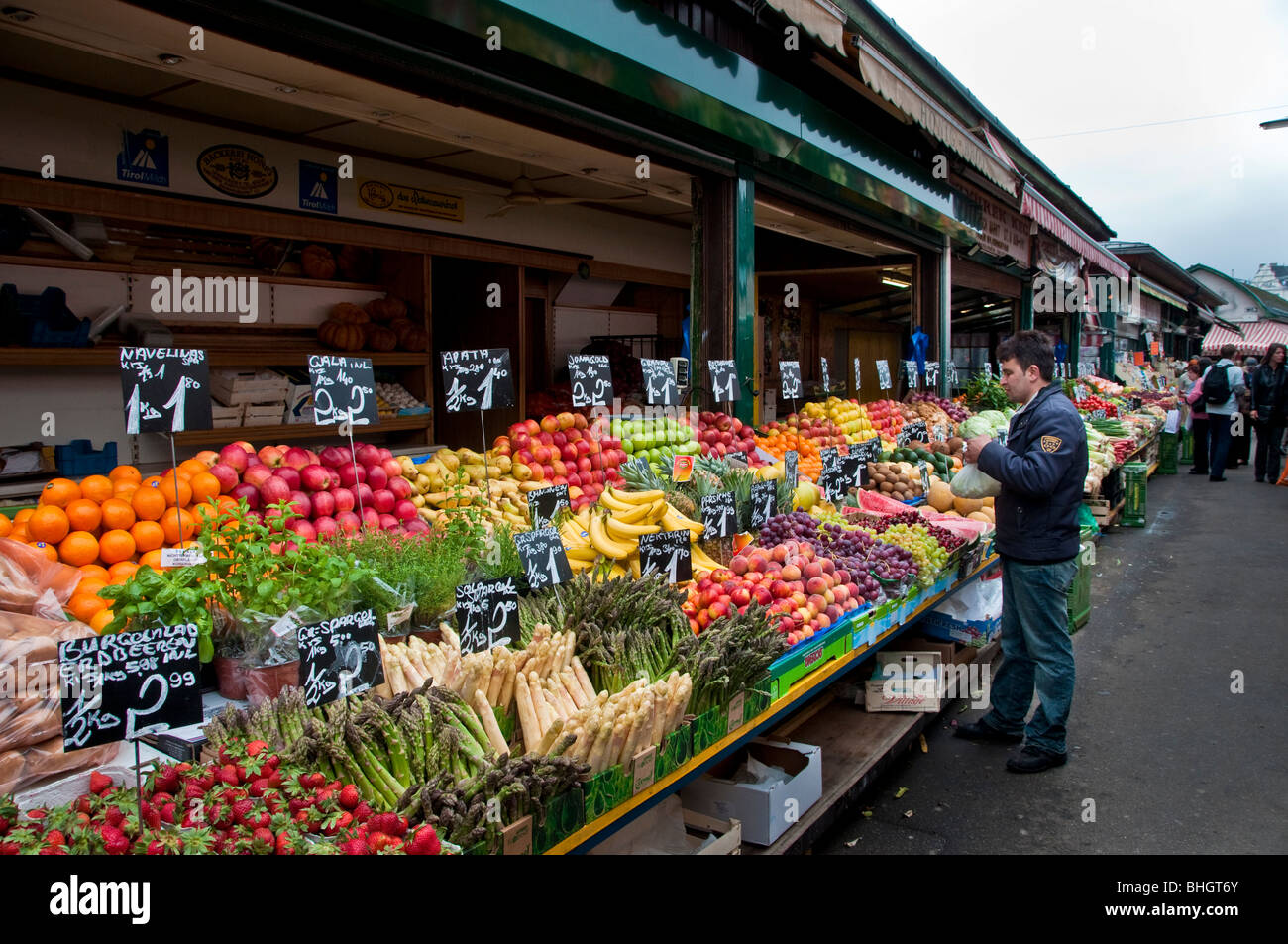 Naschmarkt Vienna High Resolution Stock Photography and Images - Alamy