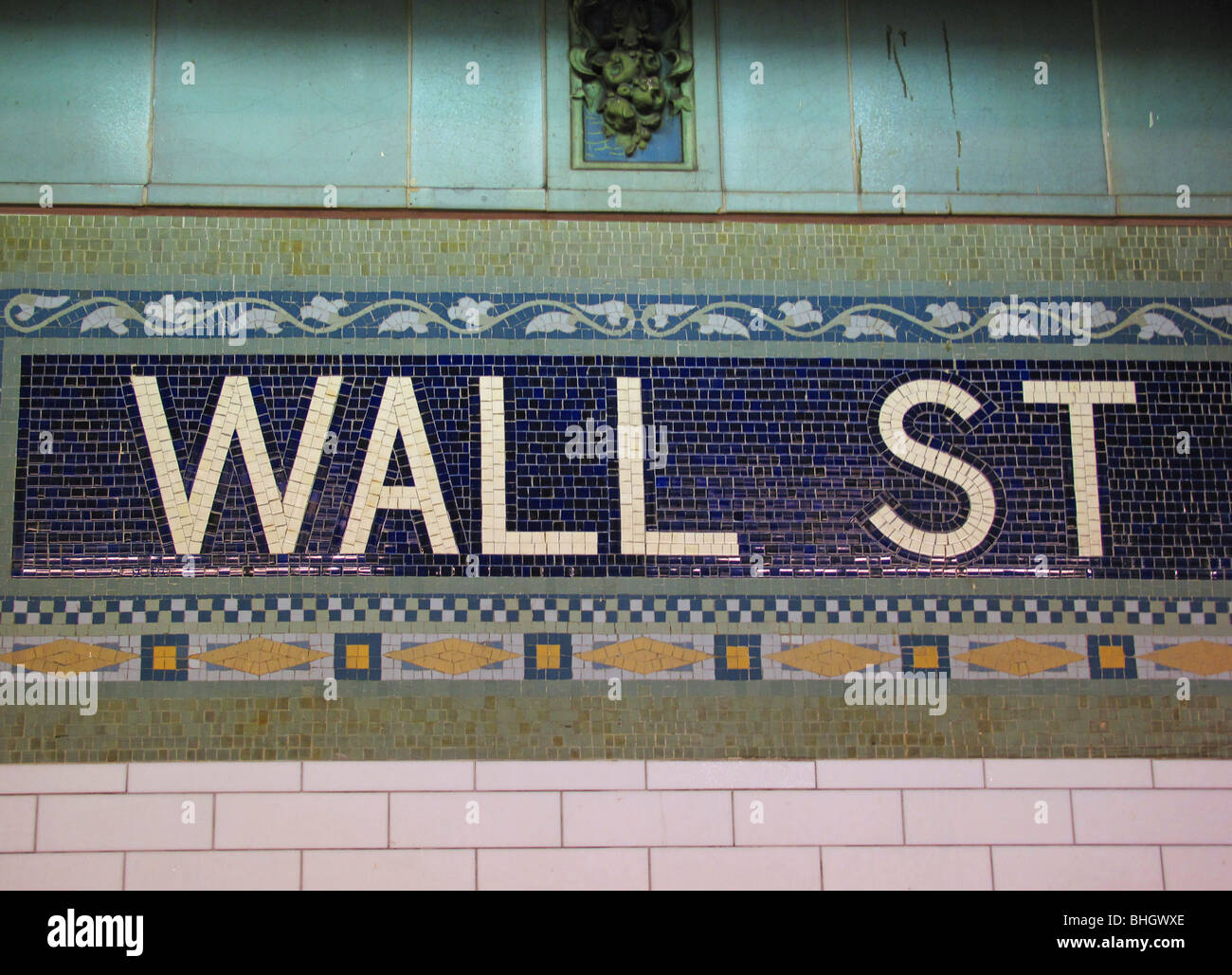 Wall Street tile subway sign Stock Photo - Alamy
