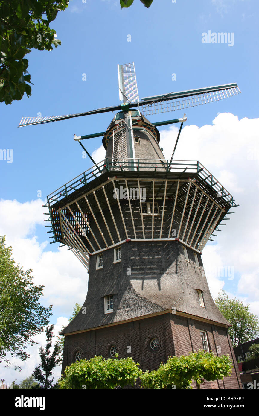 Holland de gooyer windmill hi-res stock photography and images - Alamy