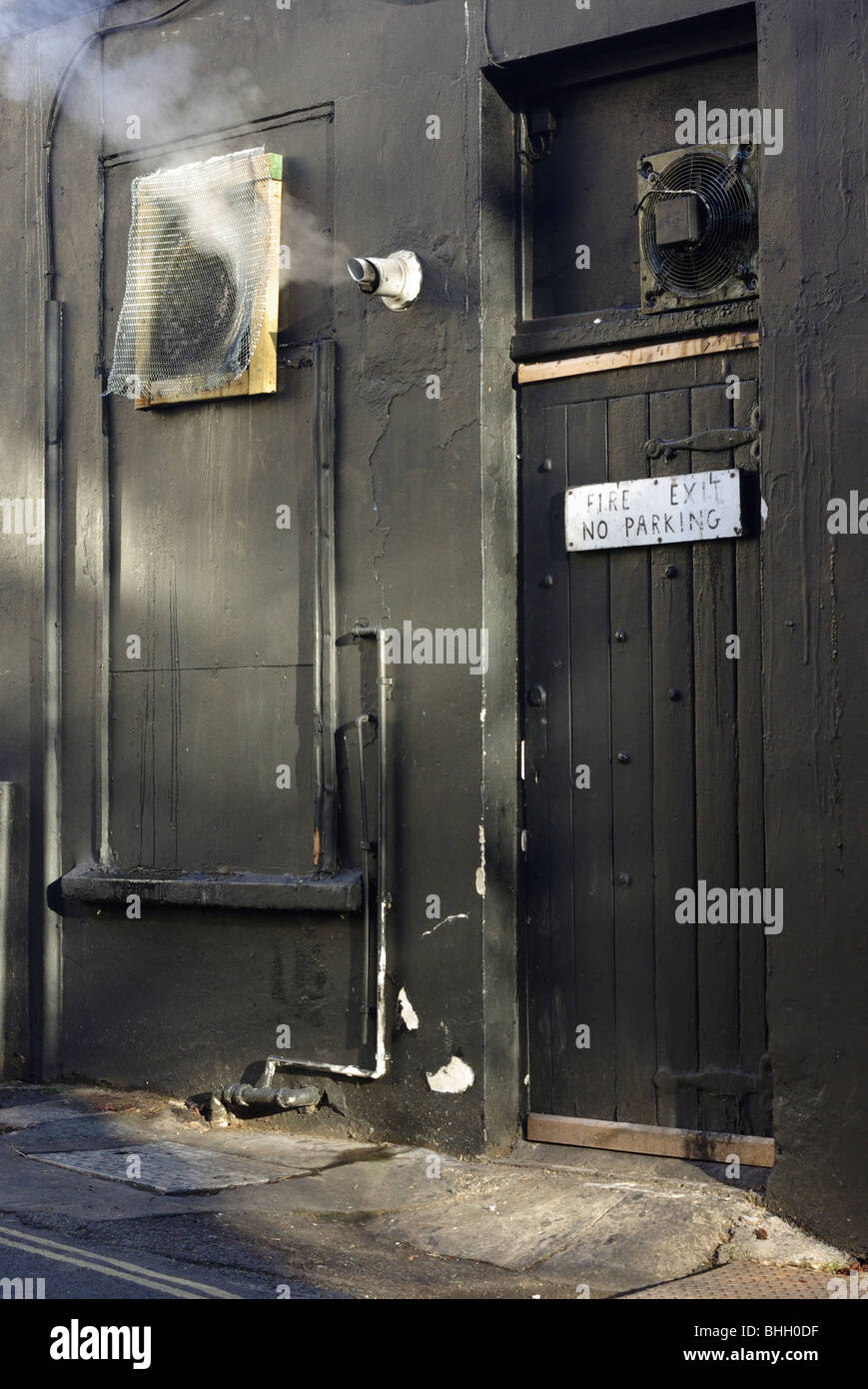 External air vent hi-res stock photography and images - Alamy