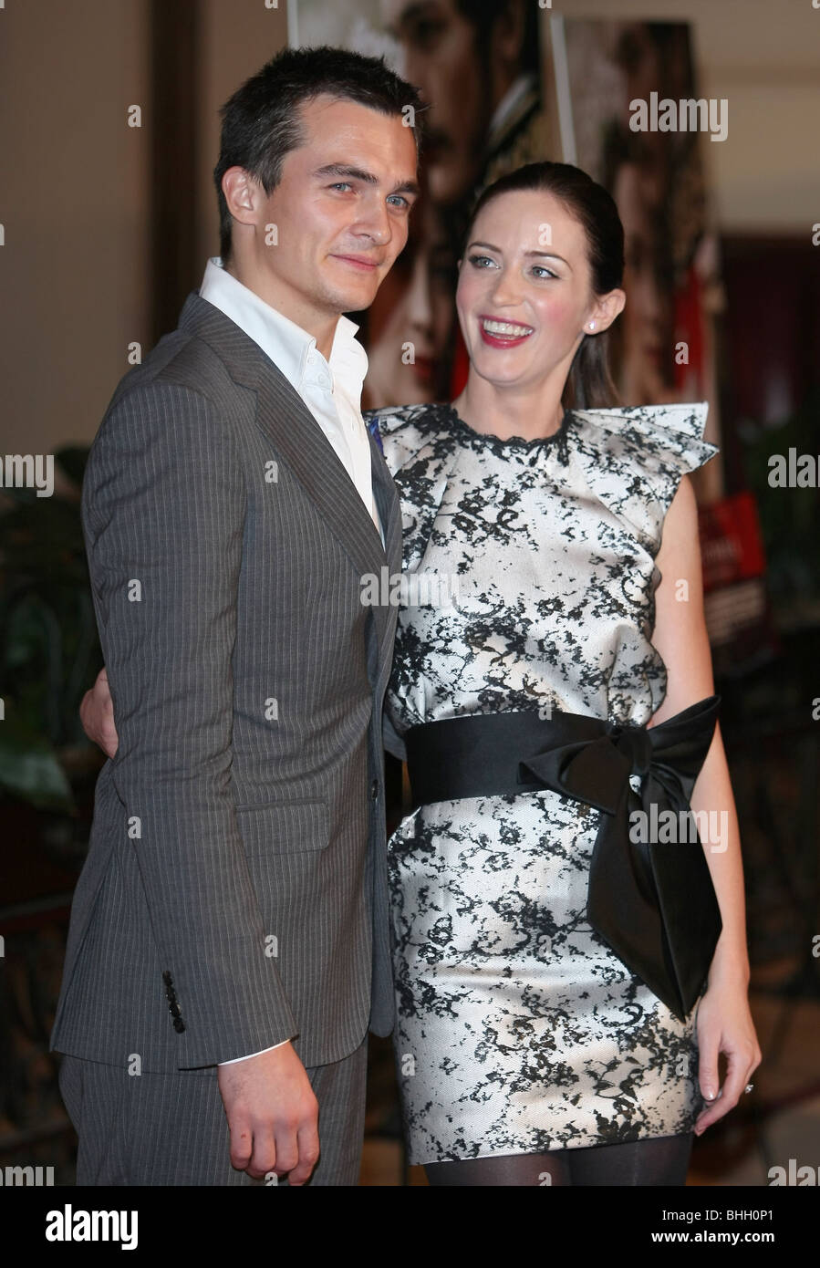 RUPERT FRIEND EMILY BLUNT THE YOUNG VICTORIA U.S. PREMIERE LOS ANGELES ...