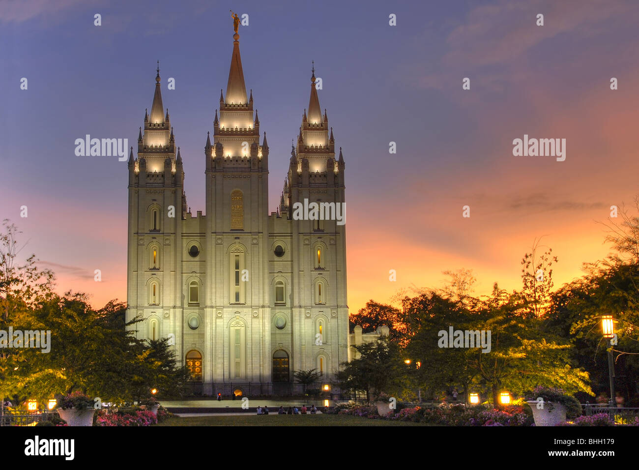 The temple square hi-res stock photography and images - Alamy