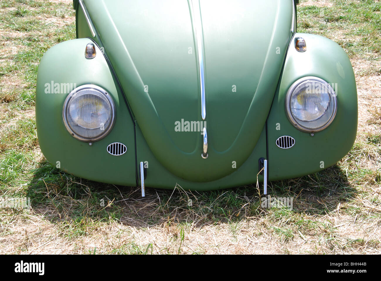 Classic VW beetle lowrider Stock Photo - Alamy
