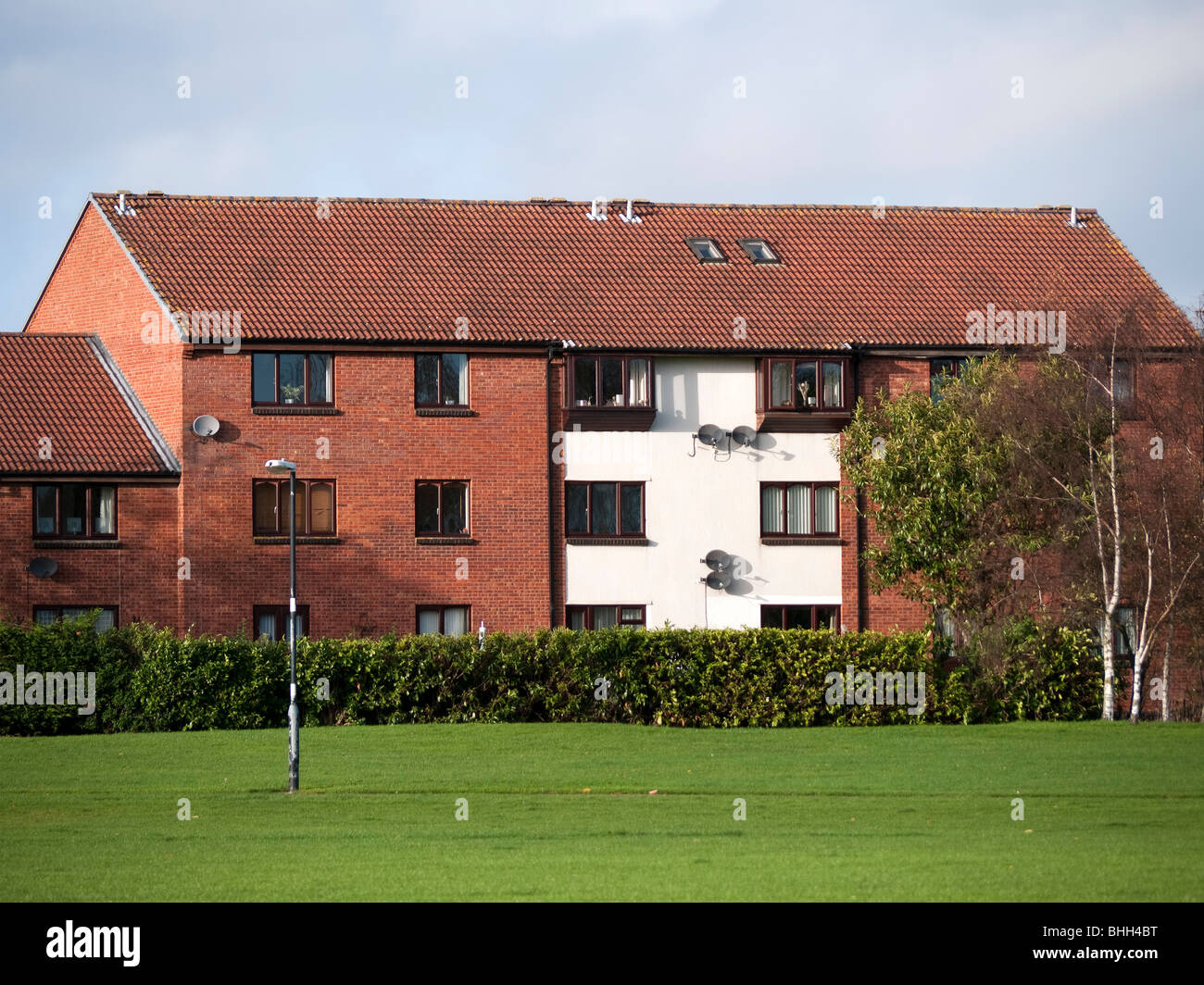 Four storey apartment hi-res stock photography and images - Alamy