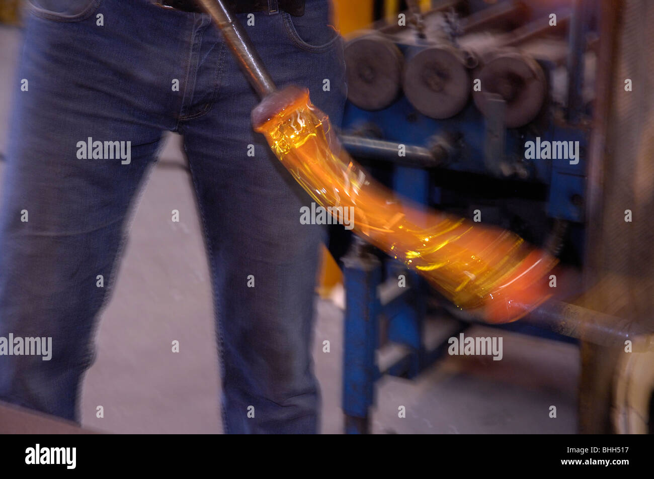 Crystal swing hi-res stock photography and images - Alamy