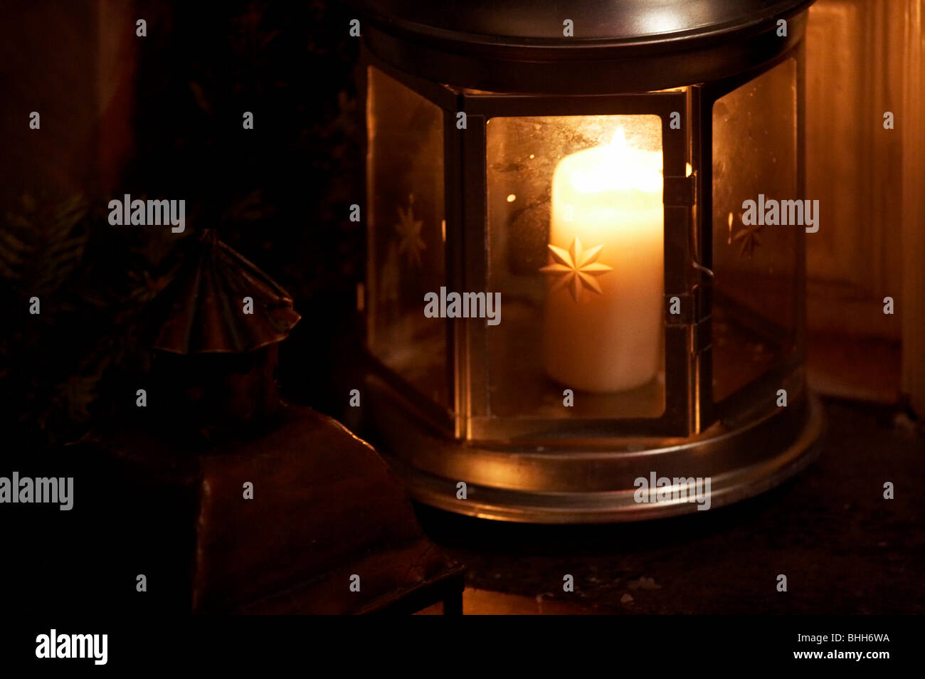 Lantern images hi-res stock photography and images - Alamy