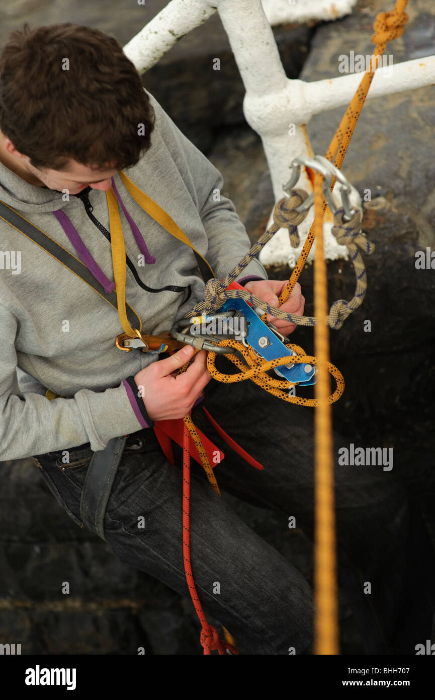 Learning the ropes hi-res stock photography and images - Alamy