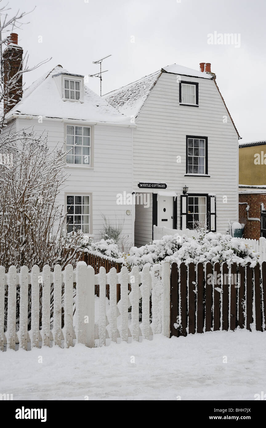 harbour street whitstable in the snow Stock Photo - Alamy