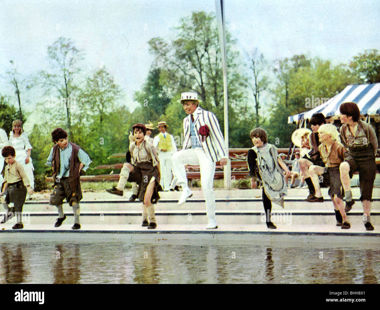 HALF A SIXPENCE -1967 Paramount film with Tommy Steele Stock Photo - Alamy