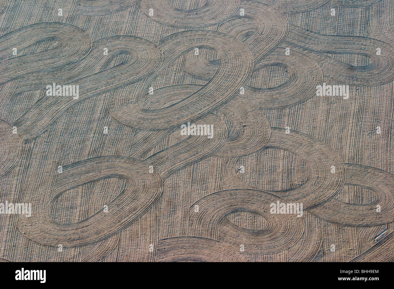 Tractor track patterns hi-res stock photography and images - Alamy