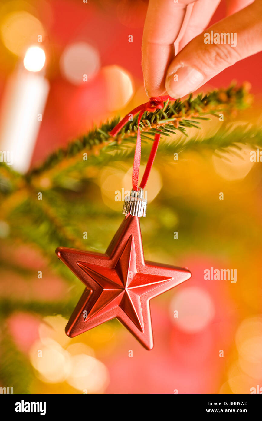 A close-up of a decorated Christmas tree Stock Photo - Alamy