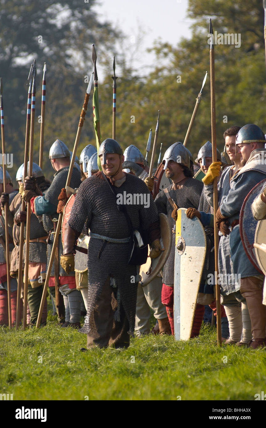battle hastings re-enactment saxon infantry spear Stock Photo - Alamy