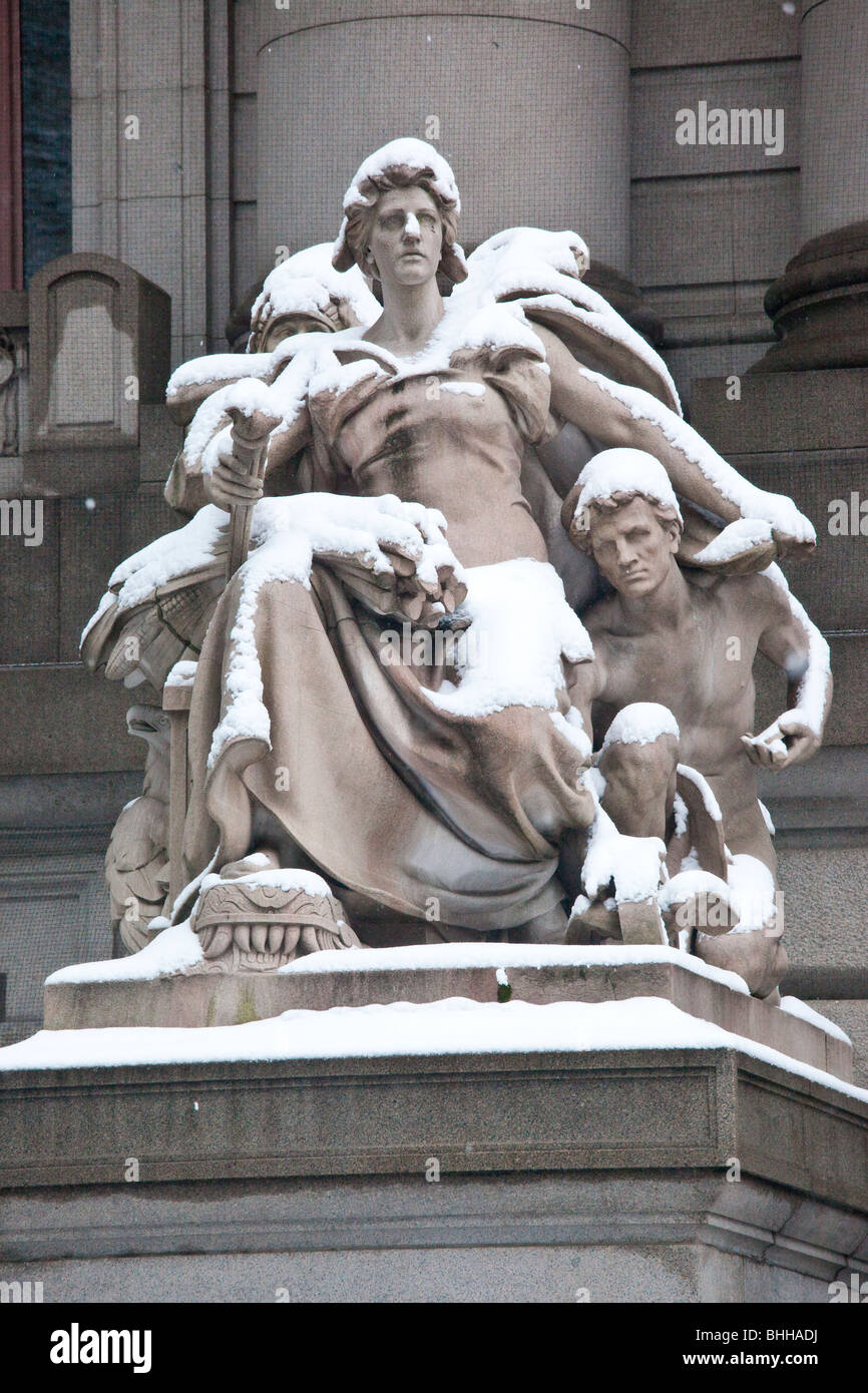 Statue in front of National Museum of the American Indian (Smithsonian ...
