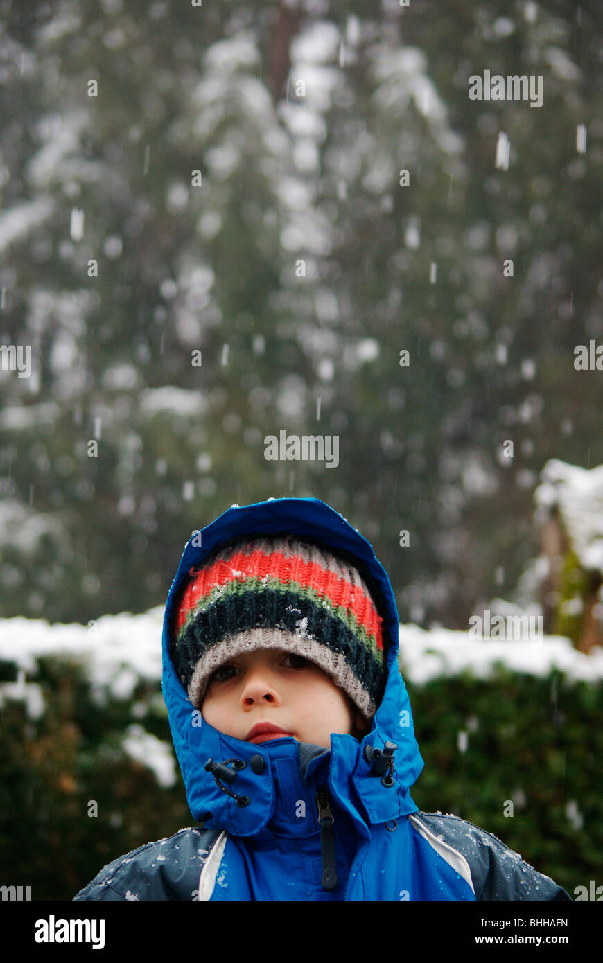 children in the snow Stock Photo - Alamy