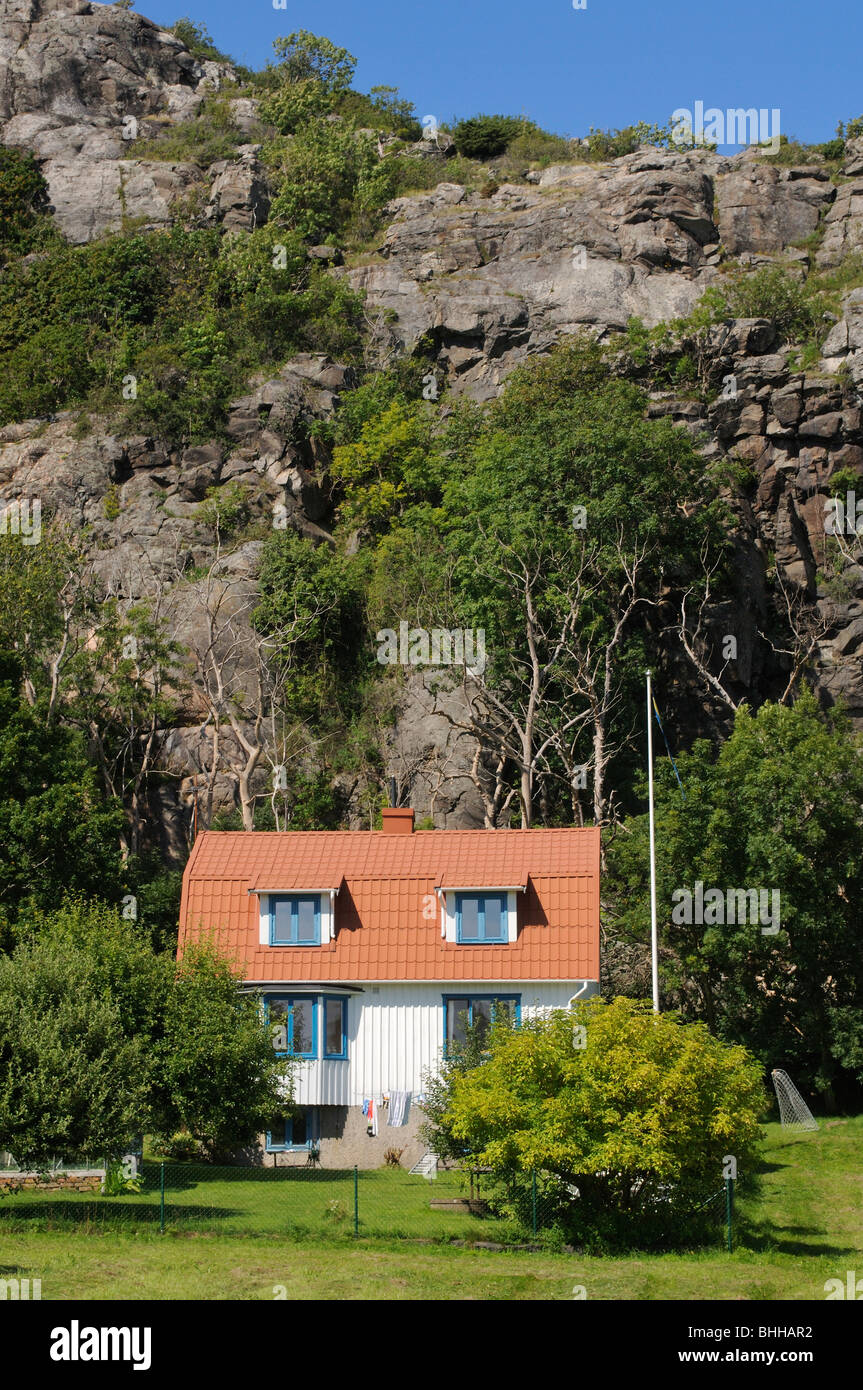 Residential house face on hi-res stock photography and images - Alamy
