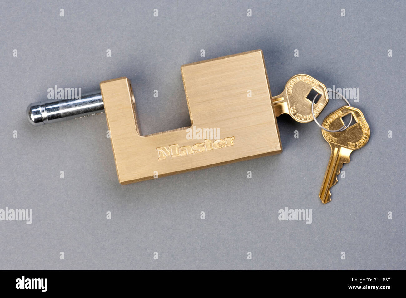 Brass padlocks hi-res stock photography and images - Alamy