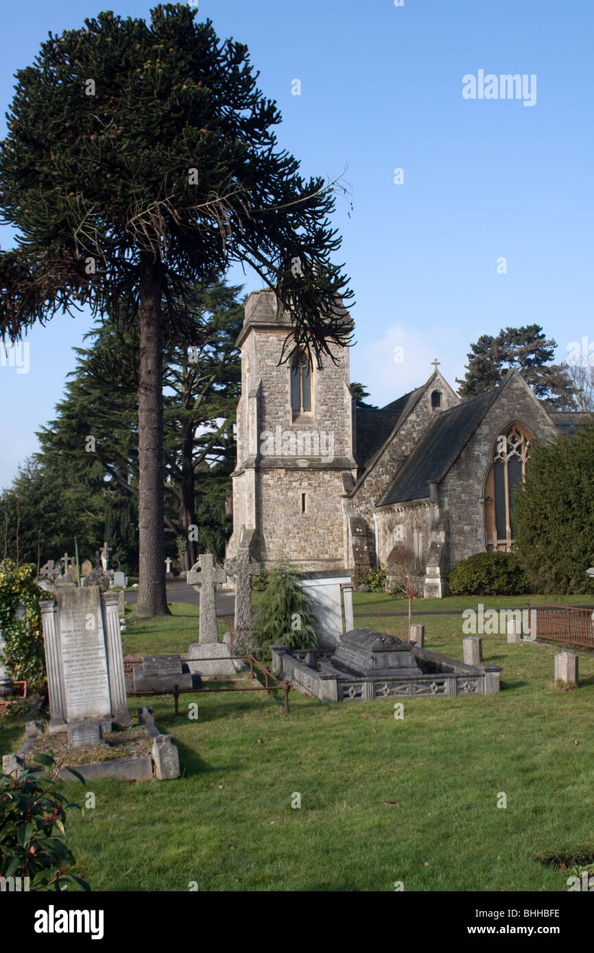 Englefield green cemetery hi-res stock photography and images - Alamy