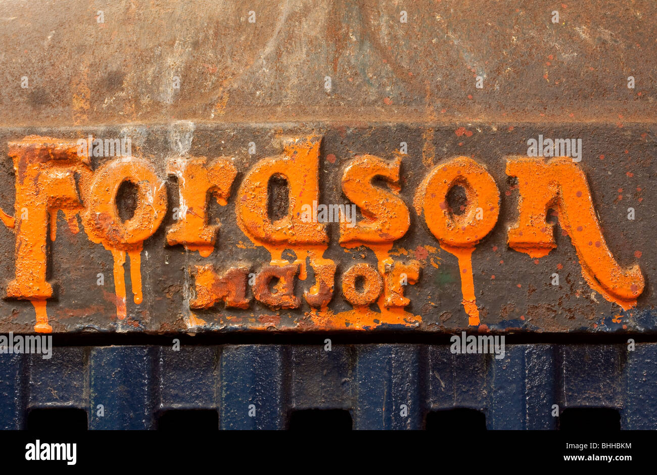 Old fashioned tractors hi-res stock photography and images - Alamy