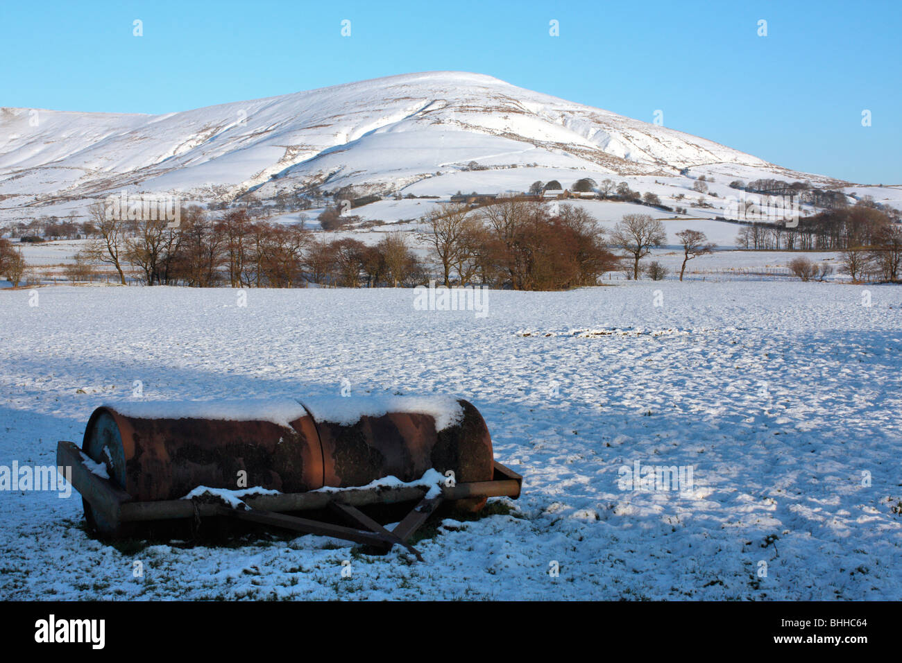 Parlick in snow in Forest of Bowland AONB Stock Photo - Alamy