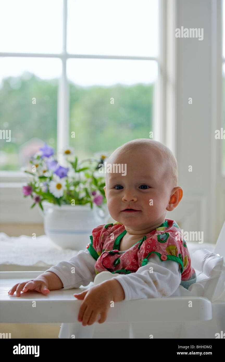 High chair baby side view hi-res stock photography and images - Alamy