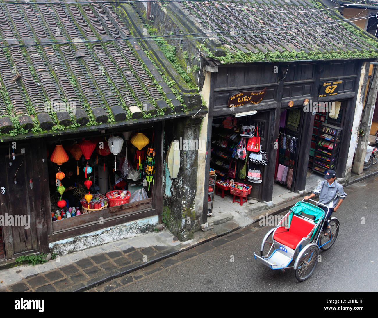 Vietnam, Hoi An, street scene, cyclo rickshaw Stock Photo - Alamy