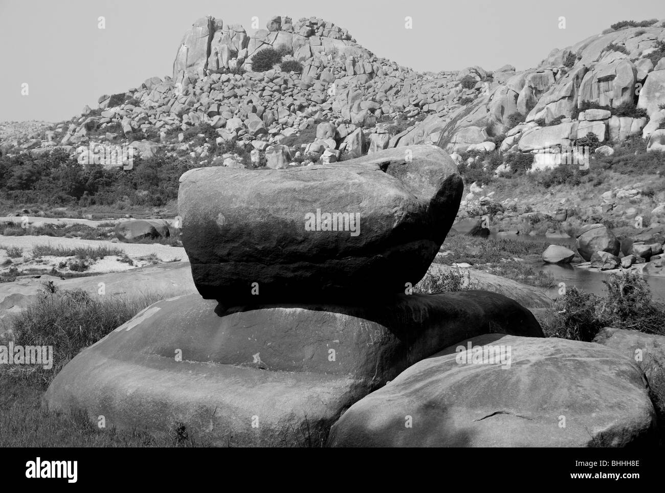 Balancing rock india hi-res stock photography and images - Alamy