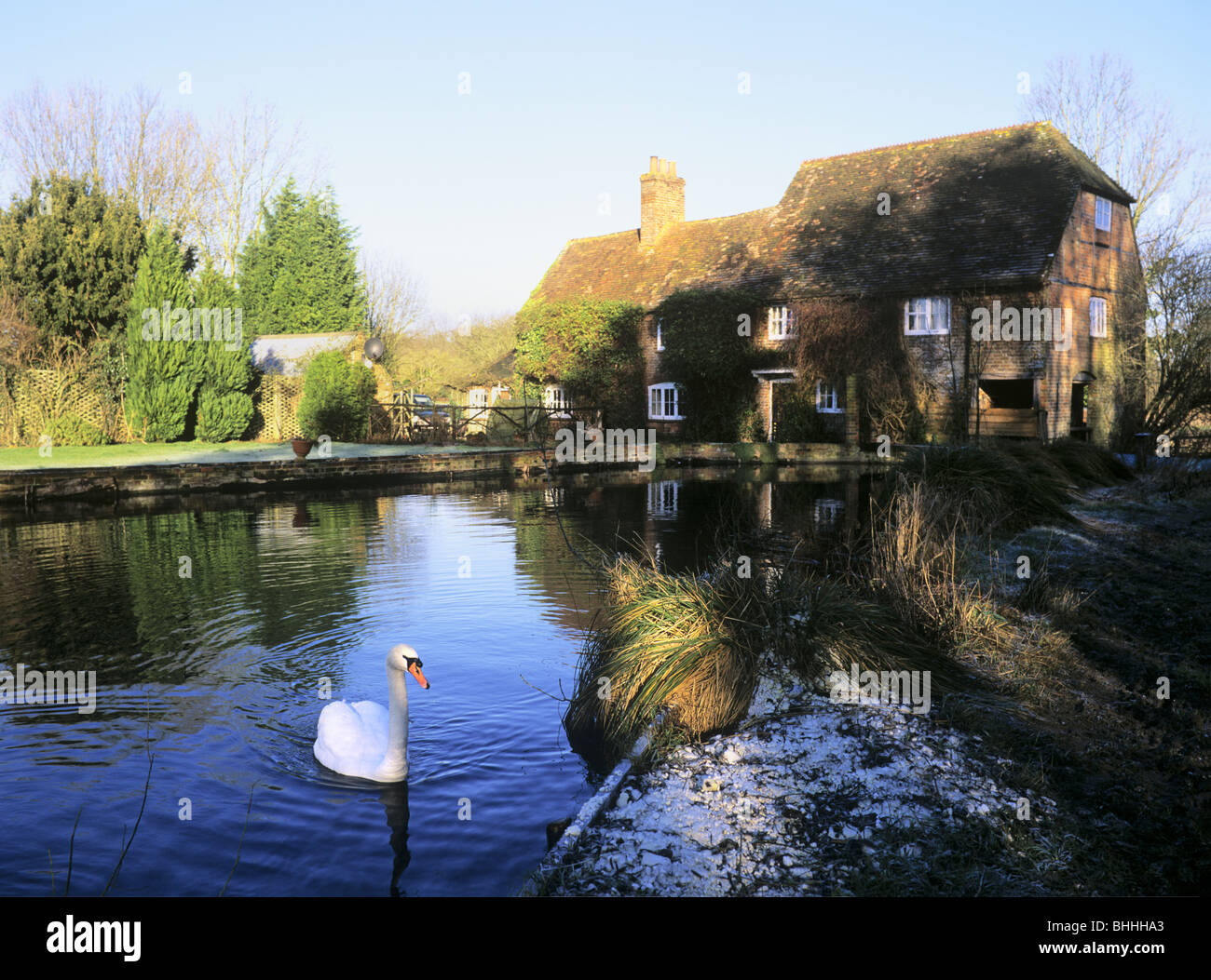 Greywell water mill hi-res stock photography and images - Alamy
