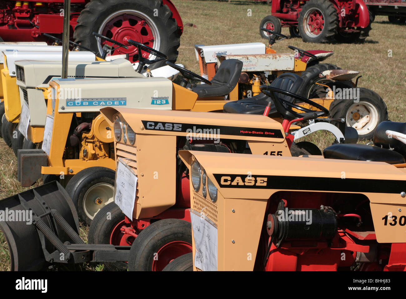 Antique lawn mower hi-res stock photography and images - Alamy