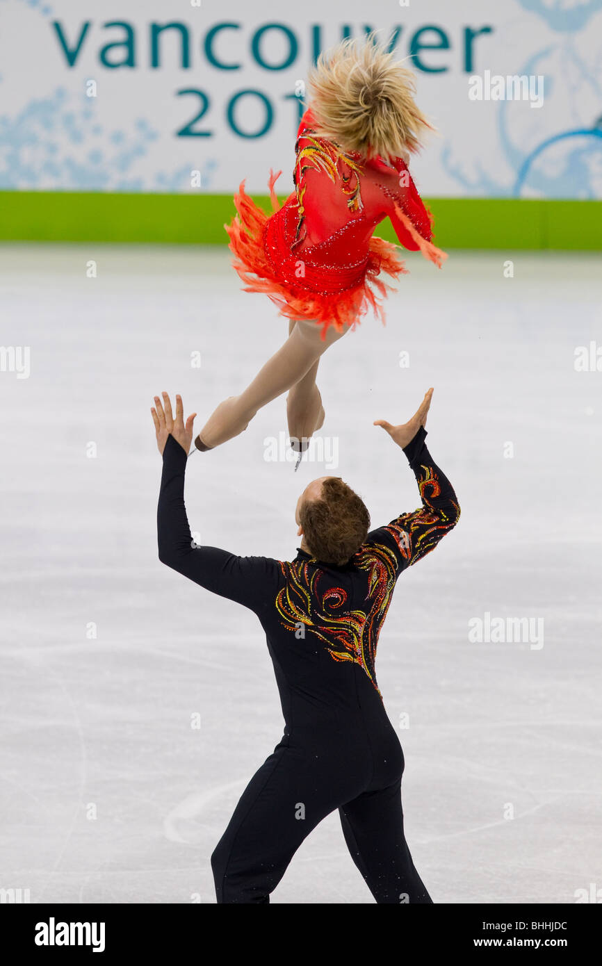 Caydee Denney and Jeremy Barrett (USA) competing in the pairs short the ...