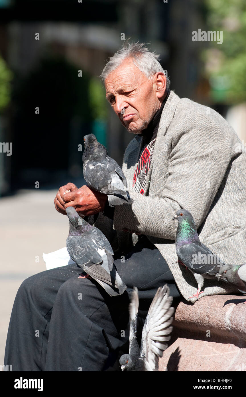 Feeding the elderly south america hi-res stock photography and images ...