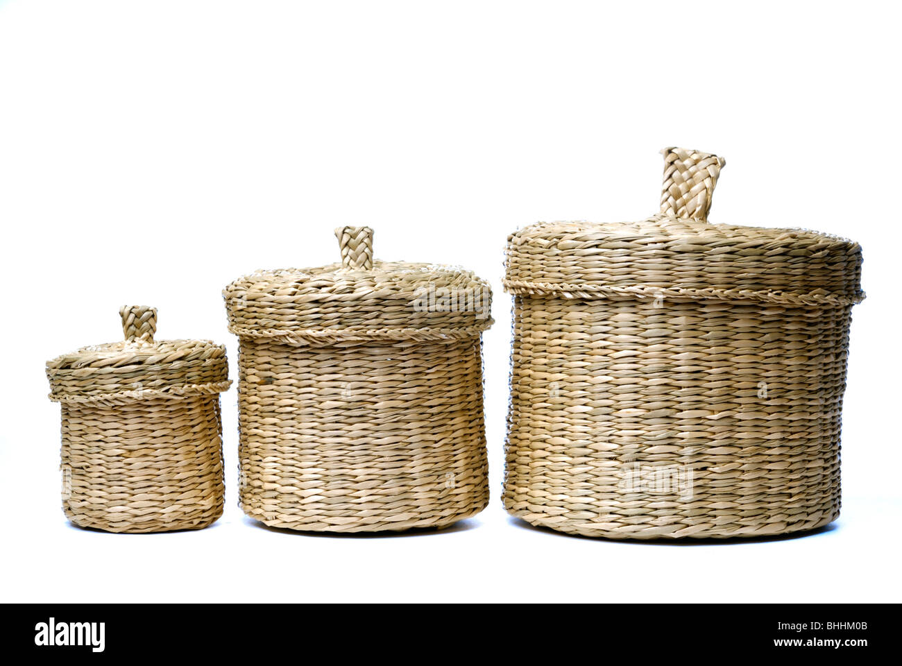 Basket weaving indigenous hi-res stock photography and images - Alamy