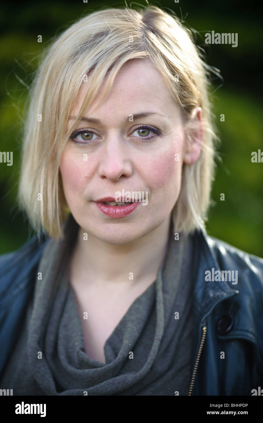 Lisa Coster's Instagram, Twitter & Facebook on IDCrawl