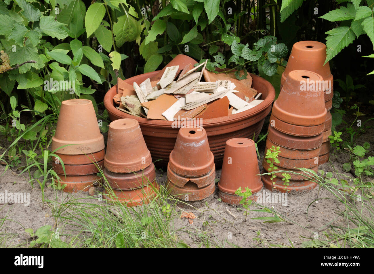 Clay container hi-res stock photography and images - Alamy