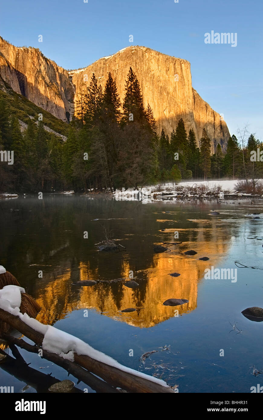 Yosemite valley snow hi-res stock photography and images - Alamy