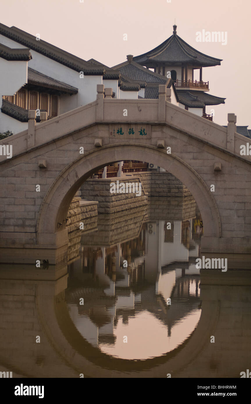Musuem Complex High Resolution Stock Photography and Images - Alamy