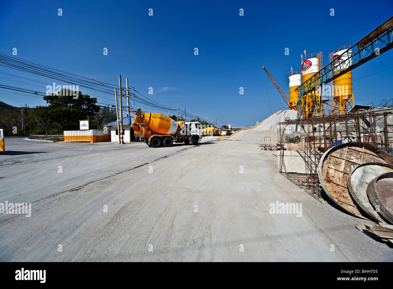 Process yards hi-res stock photography and images - Alamy