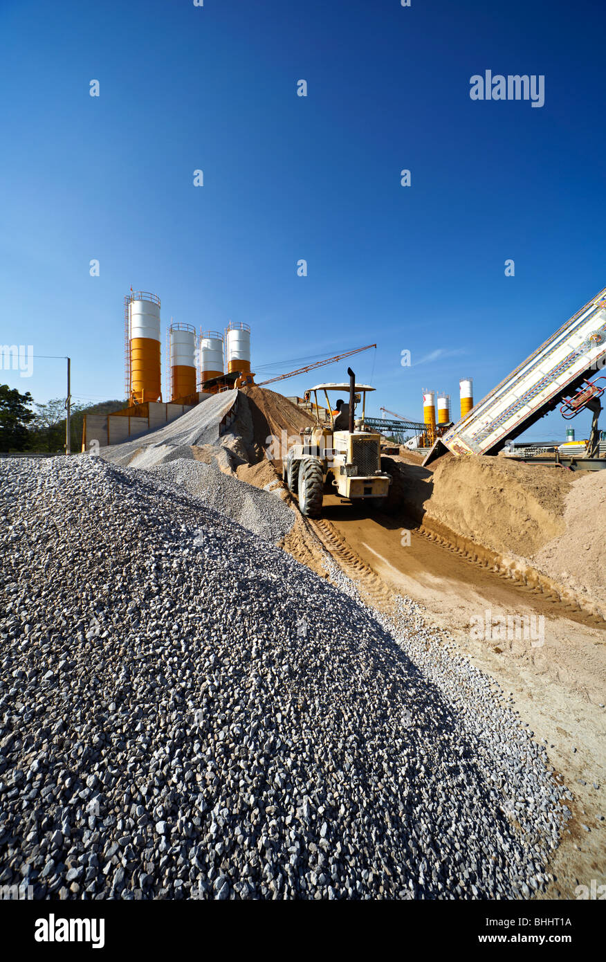 Asia Tractor High Resolution Stock Photography and Images - Alamy