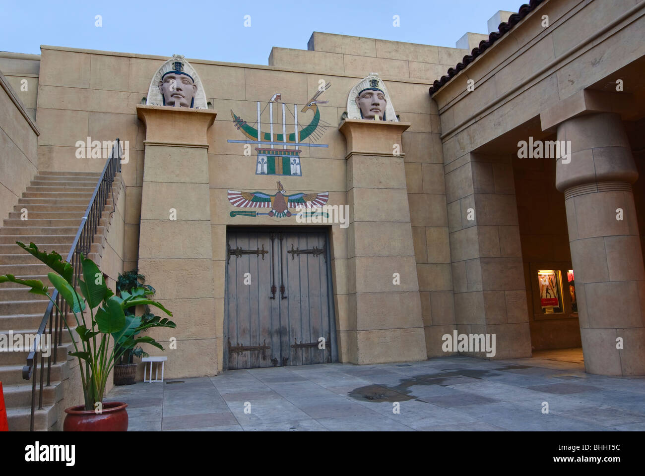 Egyptian theater hi-res stock photography and images - Alamy