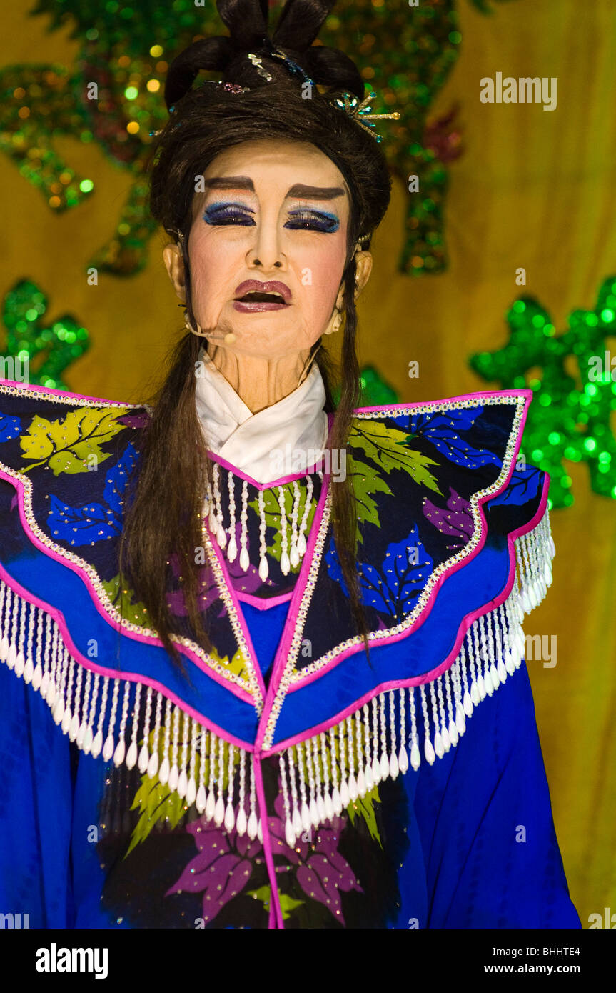 Performance of Chinese Opera in Malaysia Stock Photo - Alamy