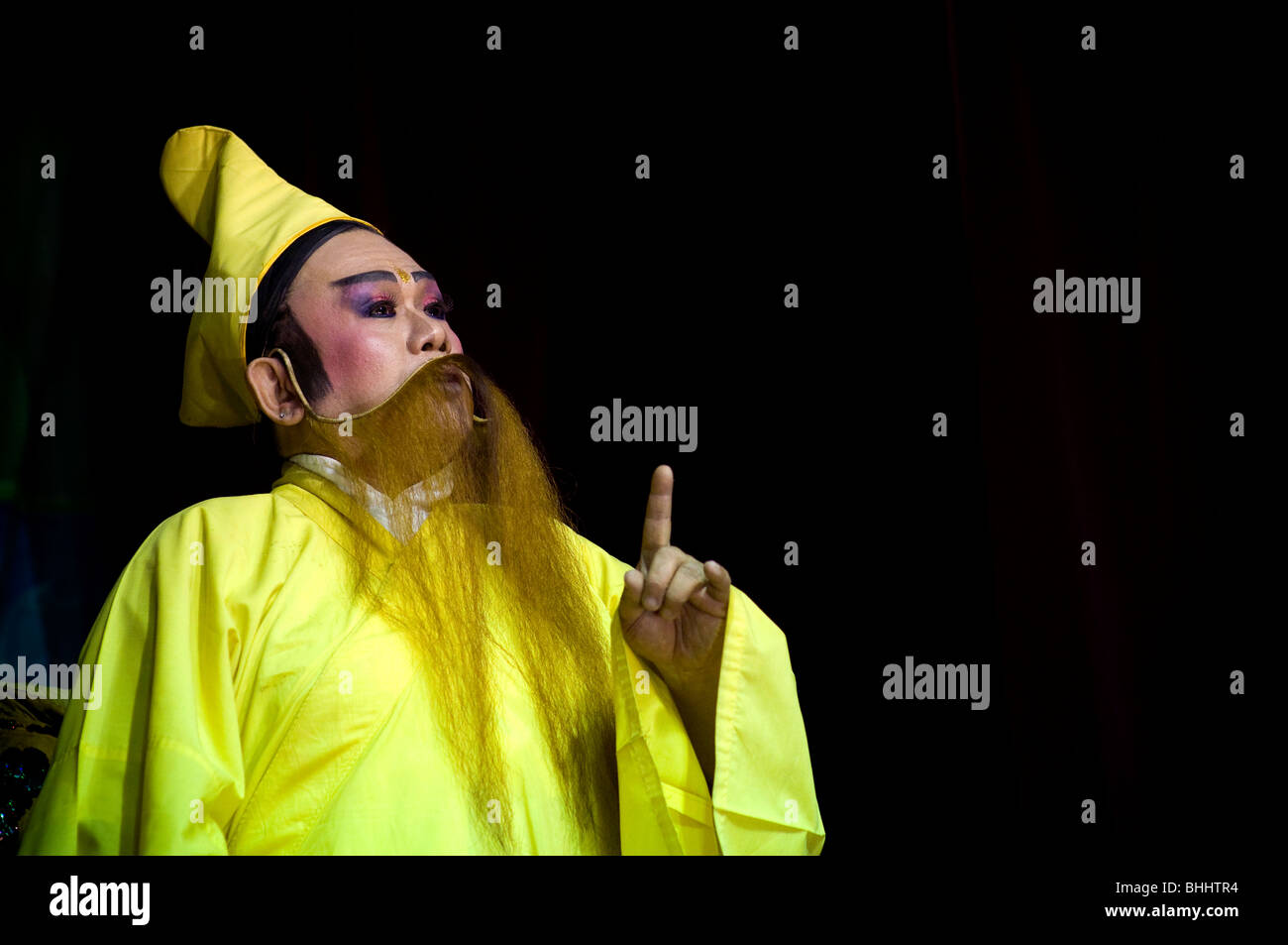Performance of Chinese Opera in Malaysia Stock Photo - Alamy
