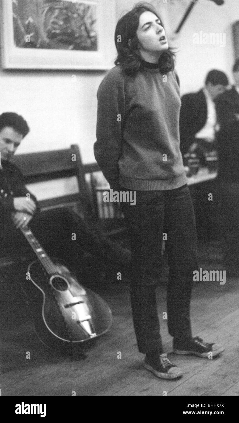 Anne briggs hi-res stock photography and images - Alamy