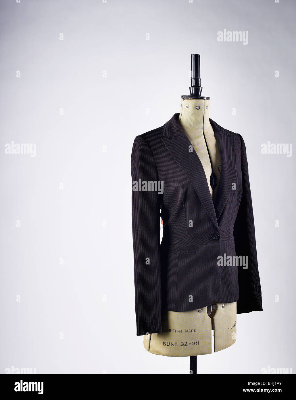 tailors dummy jacket dress maker sew sewing tailor Stock Photo - Alamy