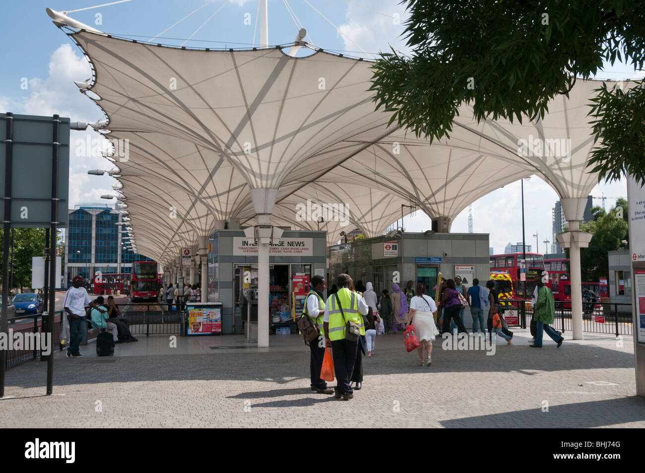 Bus station, Meridian Square, Stratford, London Stock Photo - Alamy