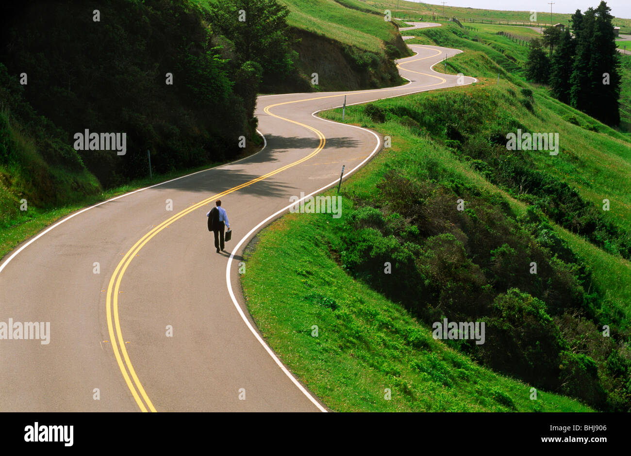 Winding highway hi-res stock photography and images - Alamy