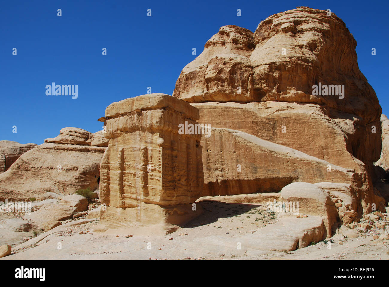 Petra monument jordan hi-res stock photography and images - Alamy