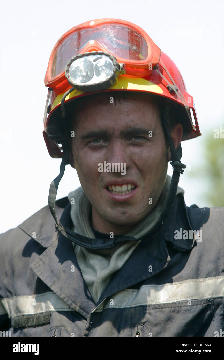Firefighter forest fire hi-res stock photography and images - Alamy