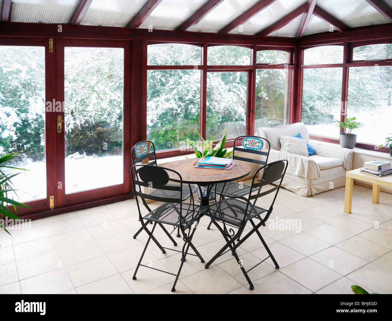 Conservatory interior hi-res stock photography and images - Alamy